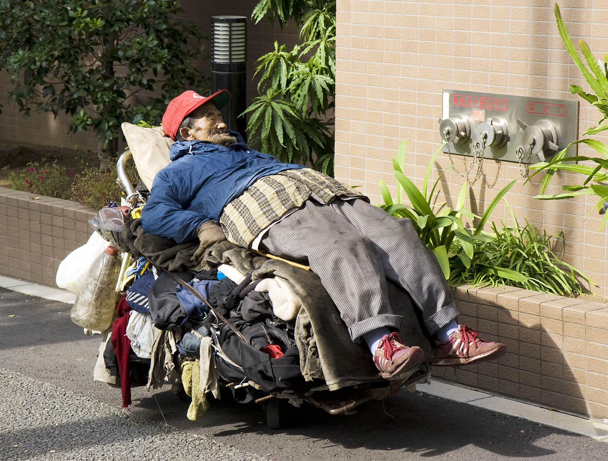 Foto morador de rua em Tóquio, 2008 - Imagens Grátis Para Imprimir ...